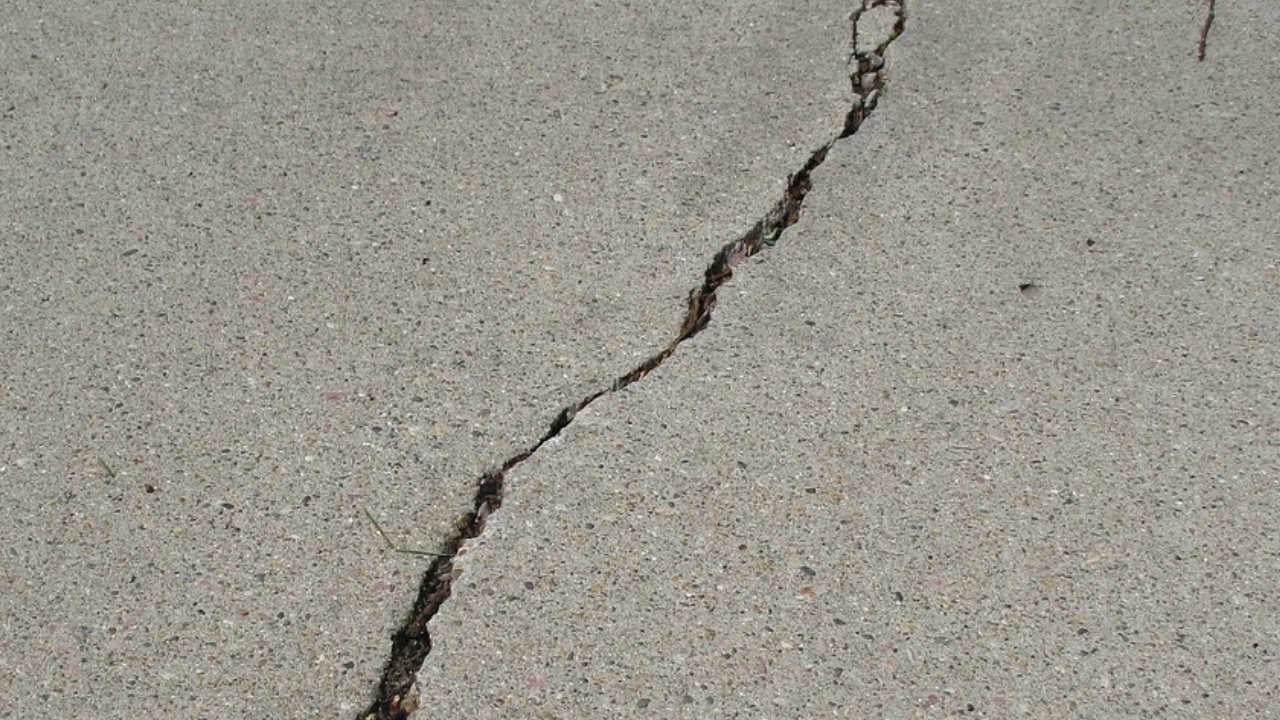 Crack Width Check in Raft Foundations – The Structural World